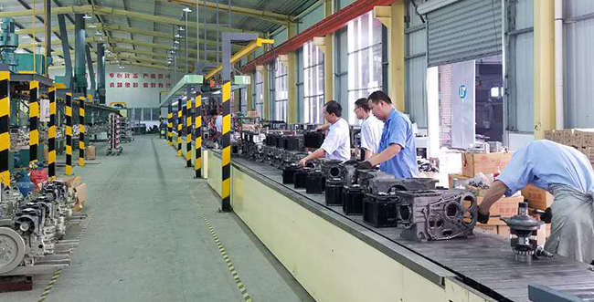 Single Cylinder 158KG 2200RPM 14.3HP Machine Diesel Engine